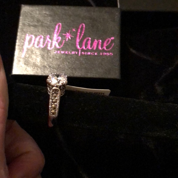 Park Lane | Jewelry | New Gorgeous Cubic Zirconia Ring From Park Lane ...